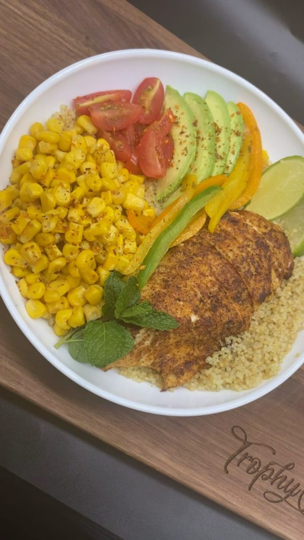 Cajun Chicken Quinoa Bowl - MommiNation