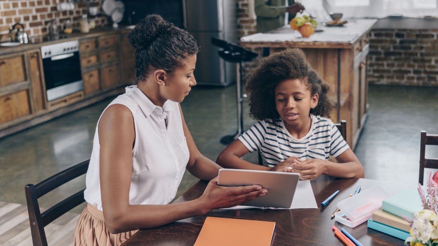 Benefits of Kids Learning a Second Language - MommiNation